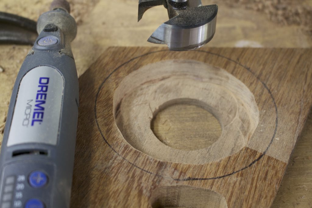 Creating recess hole Creating recess hole